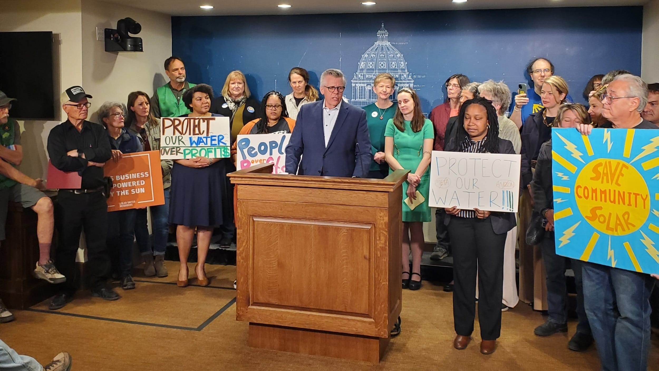 Senate bill threatens solar energy in Minnesota - Solar United Neighbors